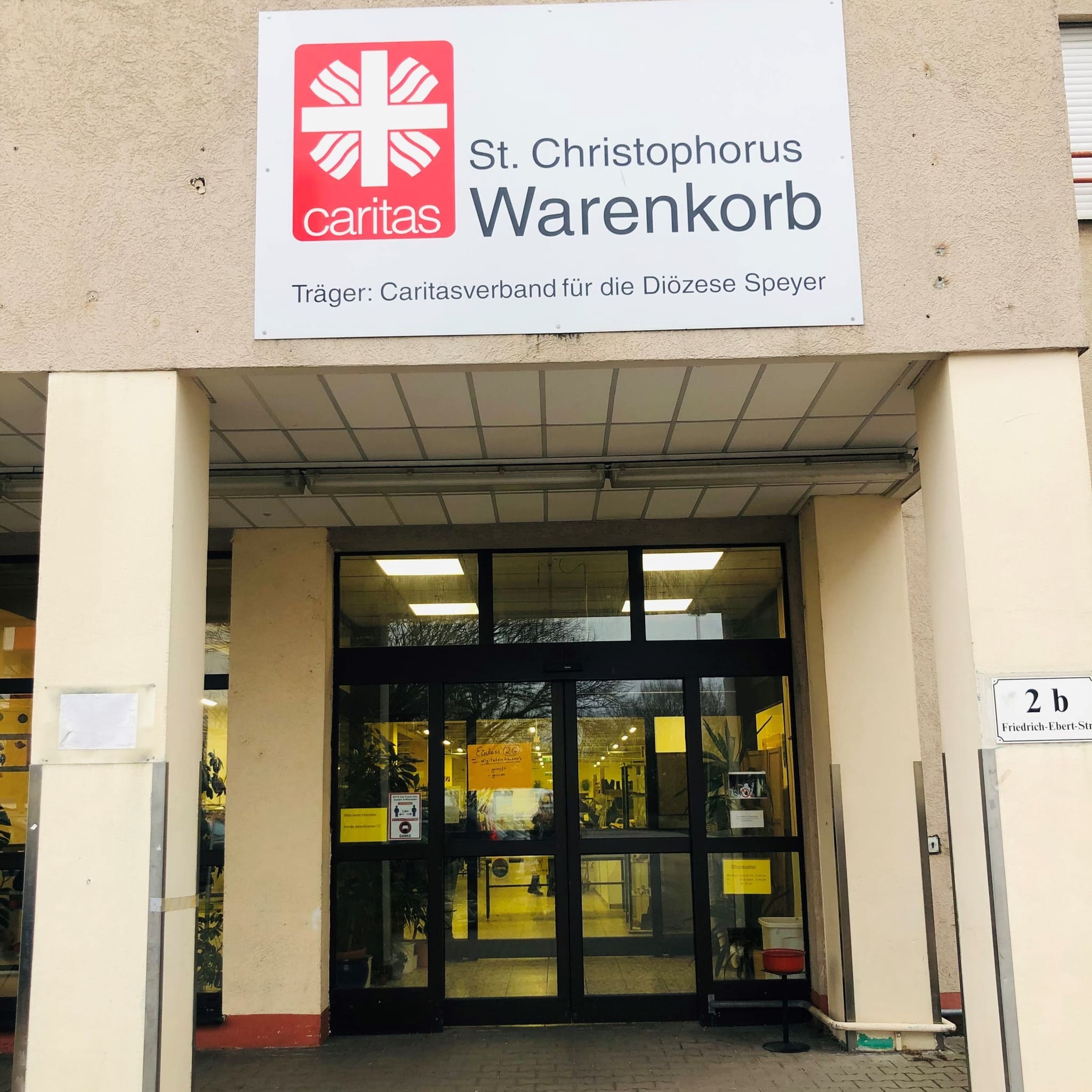 st christopherus-sozial kaufhaus-caritas-altersarmut lindern